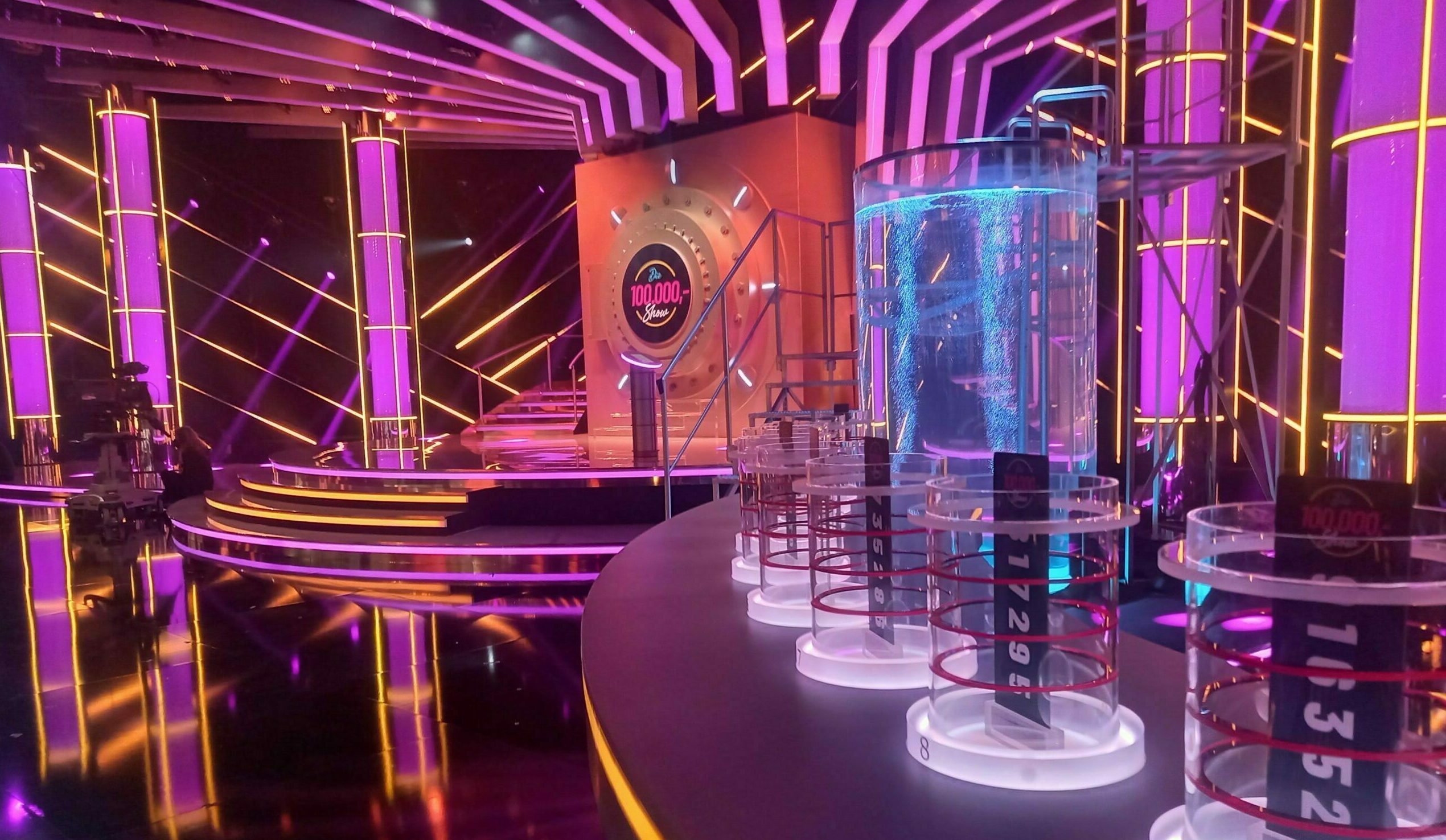 100.000 Mark Show